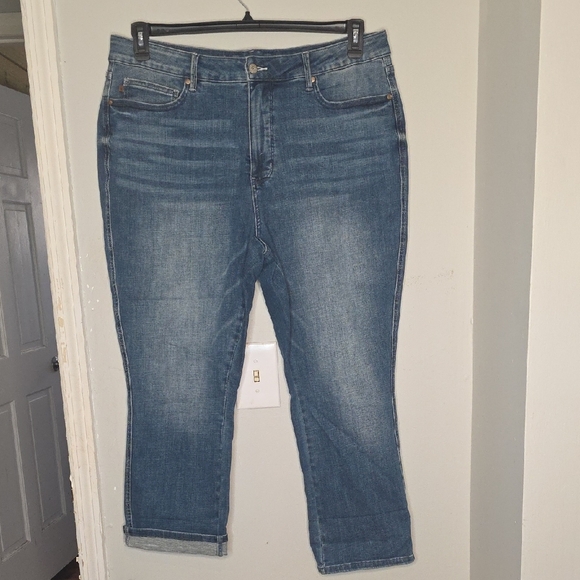 Judy Blue | Pants & Jumpsuits | Judy Blue Classic Denim Jeans Capri ...